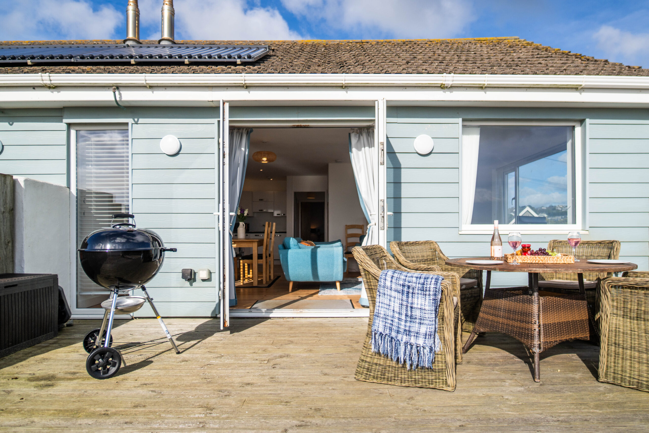 The Rockpool - Praa Sands Retreat with Sea Views and Parking