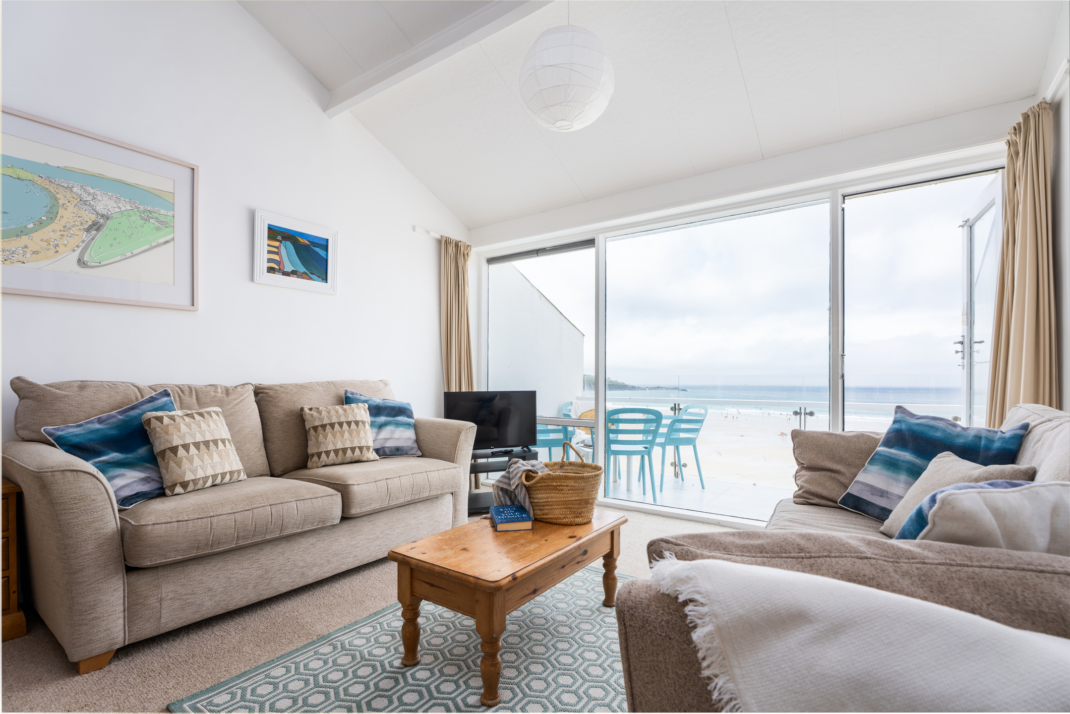 15 Barnaloft, St Ives | Beachfront accommodation on Porthmeor